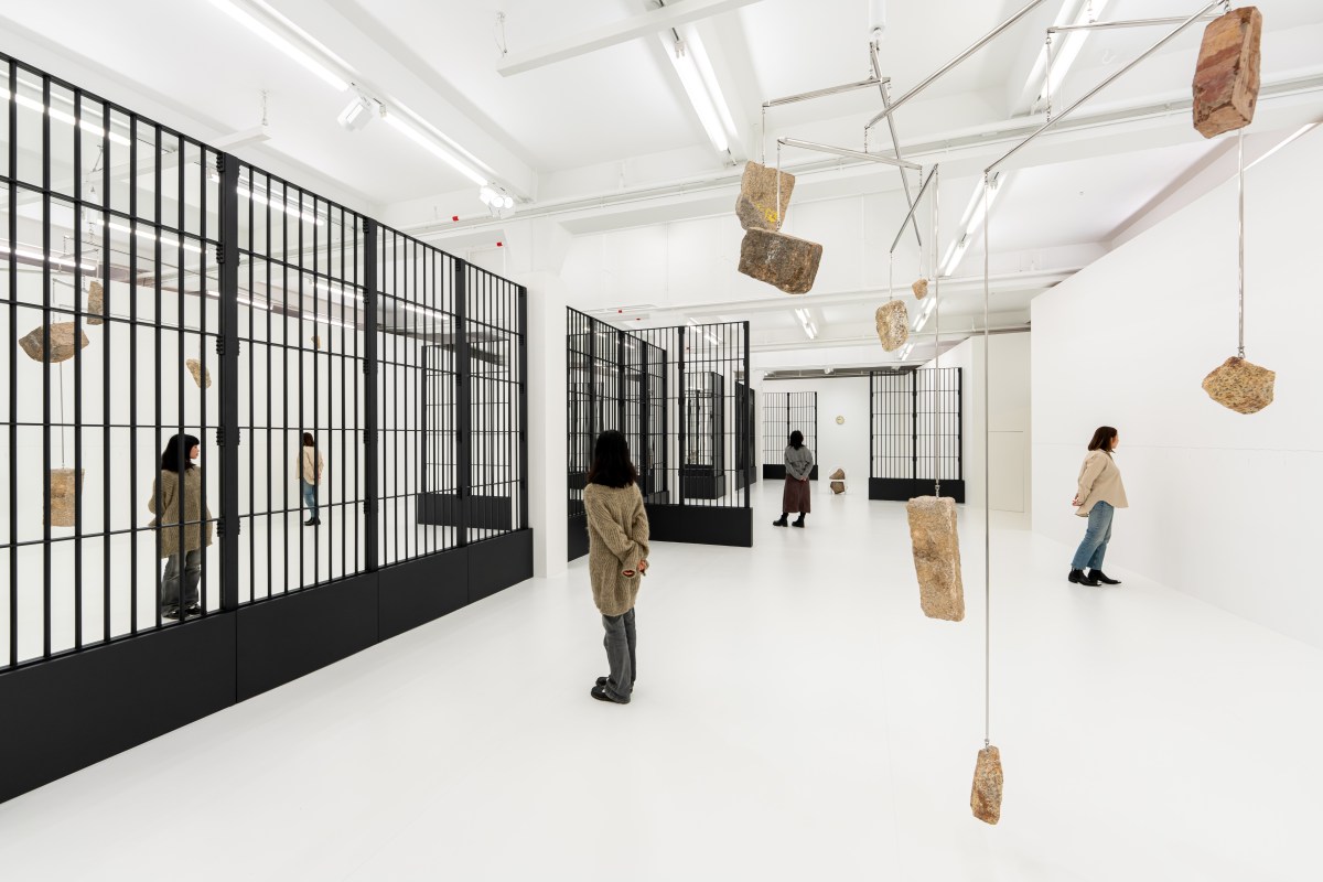 【展覽】大館兩女性藝術家新展 Alicja Kwade & 胡曉媛 幻術與隱喻｜2025 - The Culturist